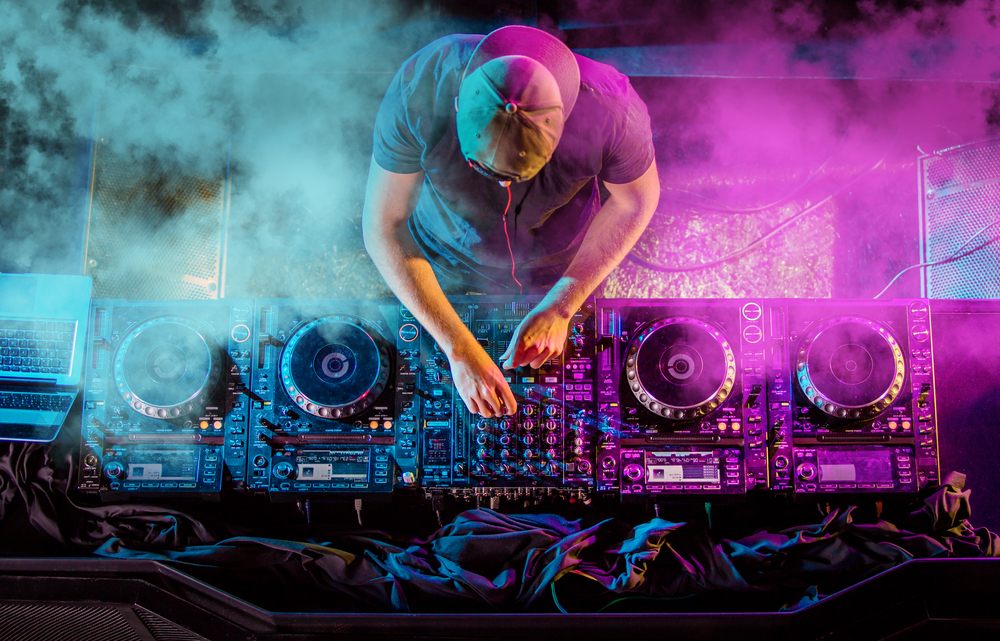 Equipamento de DJ: as suas necessidades estão sendo atendidas? - Frahm